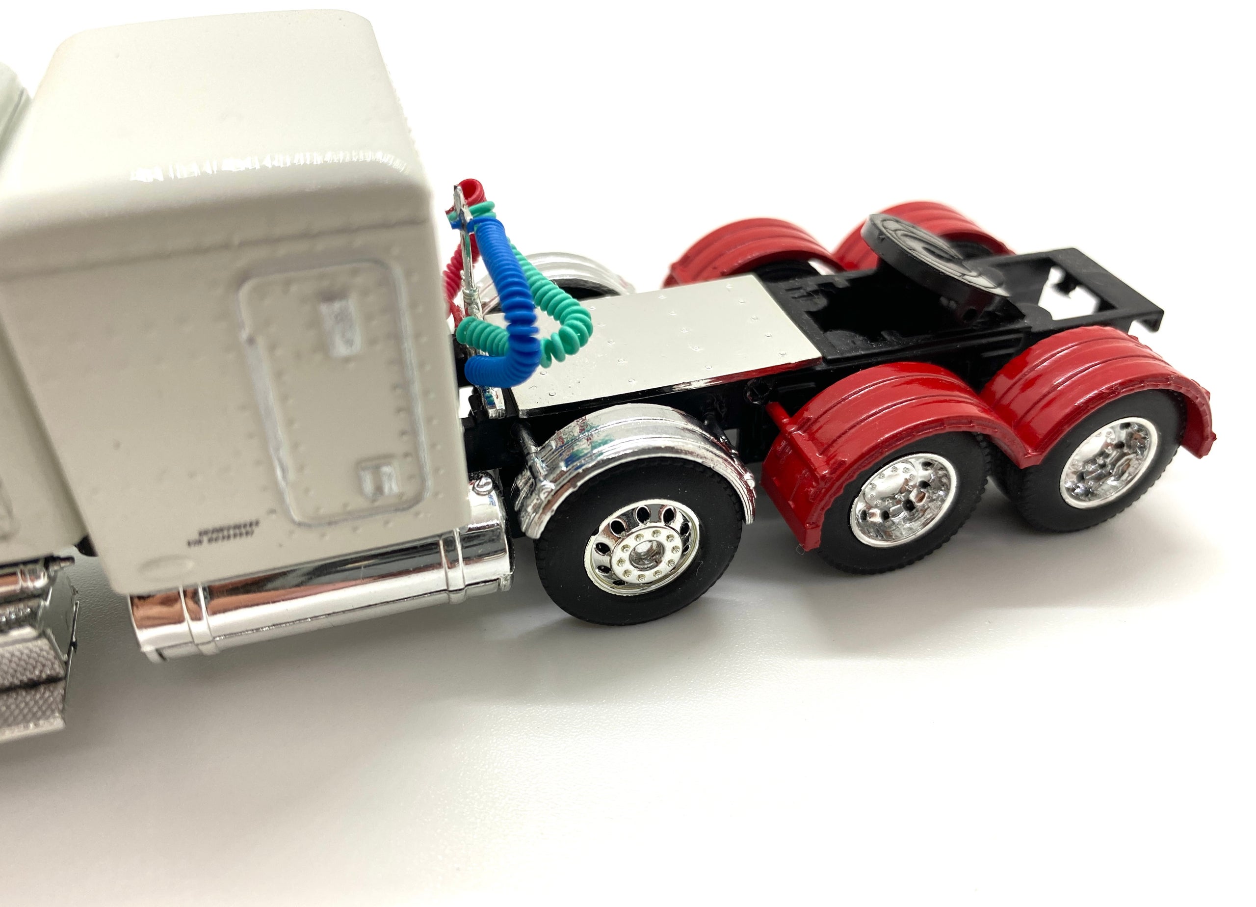 Tag Axle Single Poly Fender | Boone Forks Farm Toys